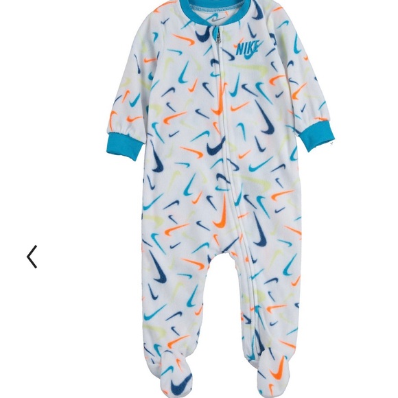 Nike | Pajamas | Baby Nike Swoosh Microfleece Sleep Play Size 9 Months ...